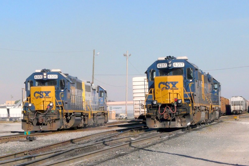 CSX 4300 & 4317